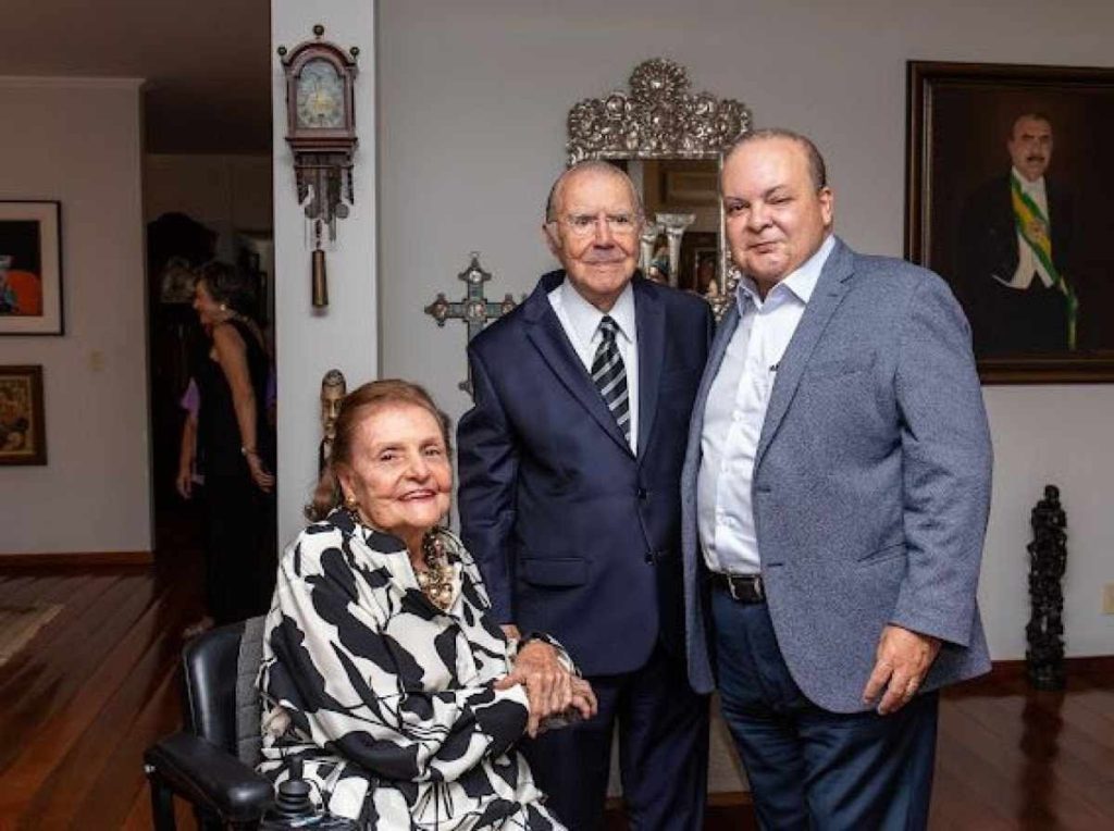 Políticos do DF pedem bênçãos a Sarney - CB Poder