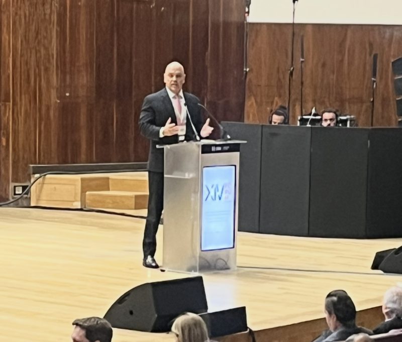 Contra lavagem cerebral, Alexandre de Moraes defende regulação ...