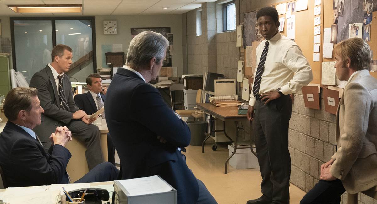 302.28 INT 1980 AR SATE POLICE - TASK FORCE ROOM - Próximo Capítulo