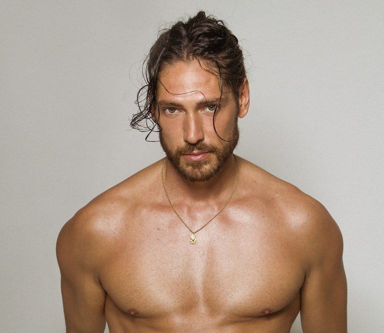 Saiba quem é o bonitão que será amante de Odete Roitman - Próximo Capítulo